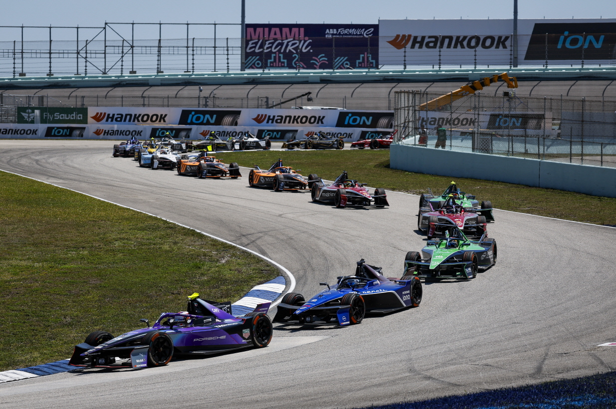 Hankook’s iON Race Tires Brace for Back-to-Back Battles at